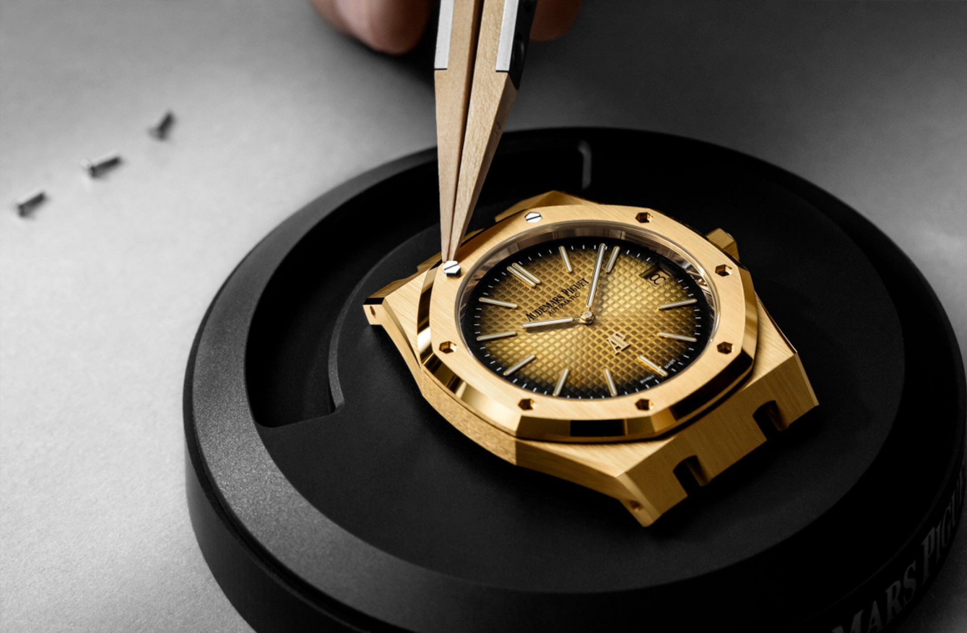 Royal Oak - 16202BA.OO.1240BA.01 - Audemars Piguet