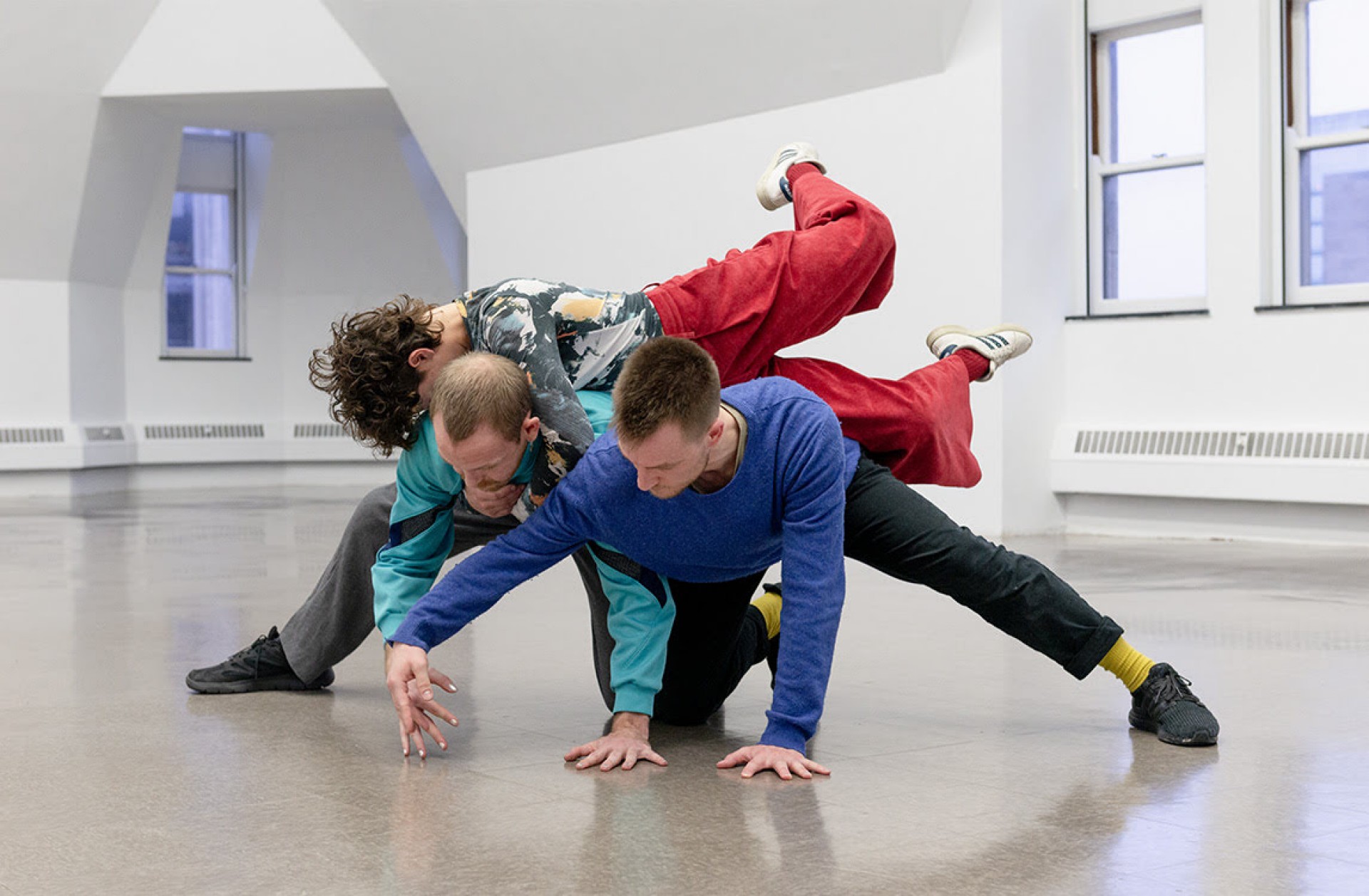 Alexandra Pirici: "Encyclopedia of Relations" presented at the ...